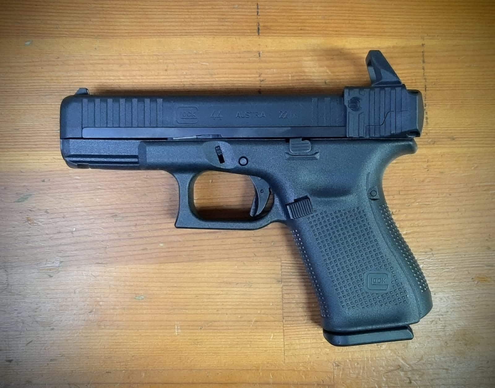 UCH44 Upper Charging Handle for Glock 44- Lower & Upper Profile ...